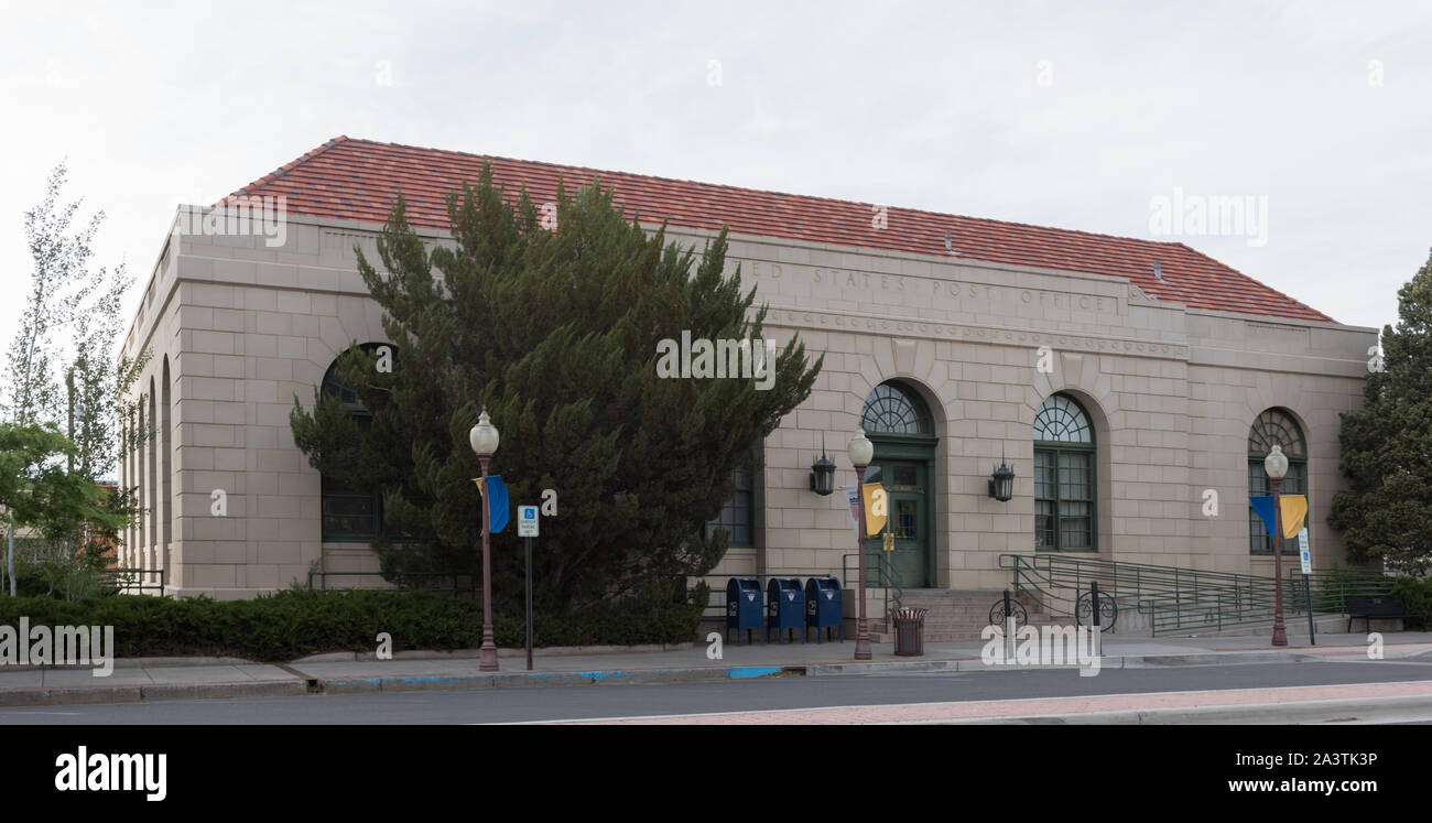 Montrose post office building hi-res stock photography and images - Alamy