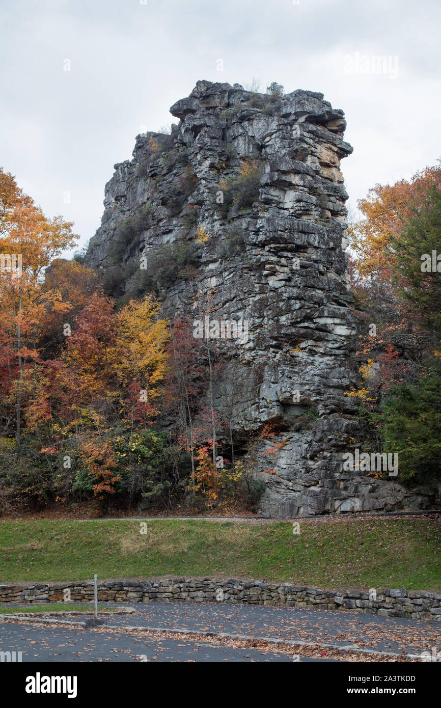 The 3,000-foot-high sandstone formation that gives Pinnacle Rock State ...