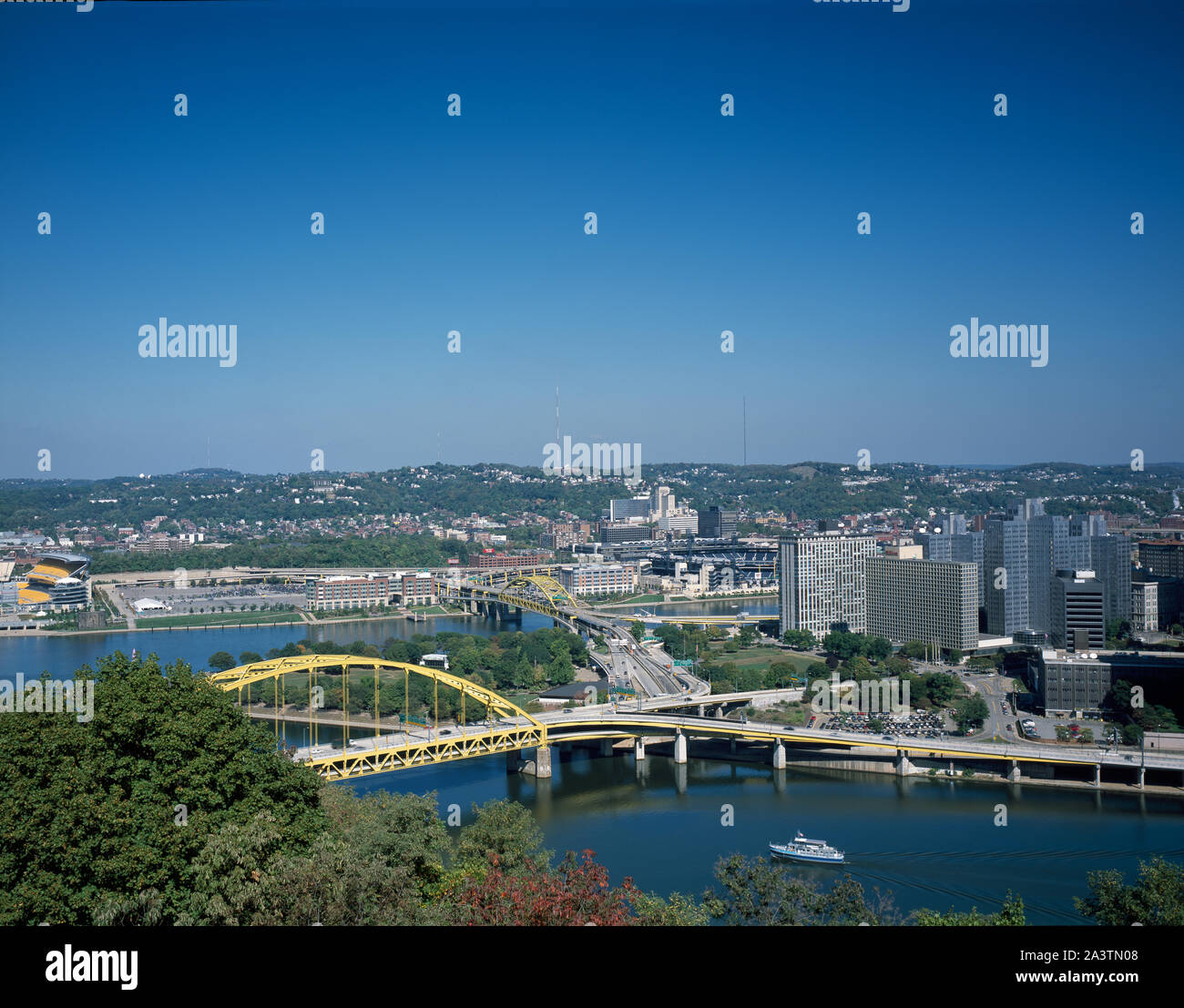 The Allegheny and Monongahela Rivers form the Ohio River in Pittsburgh ...
