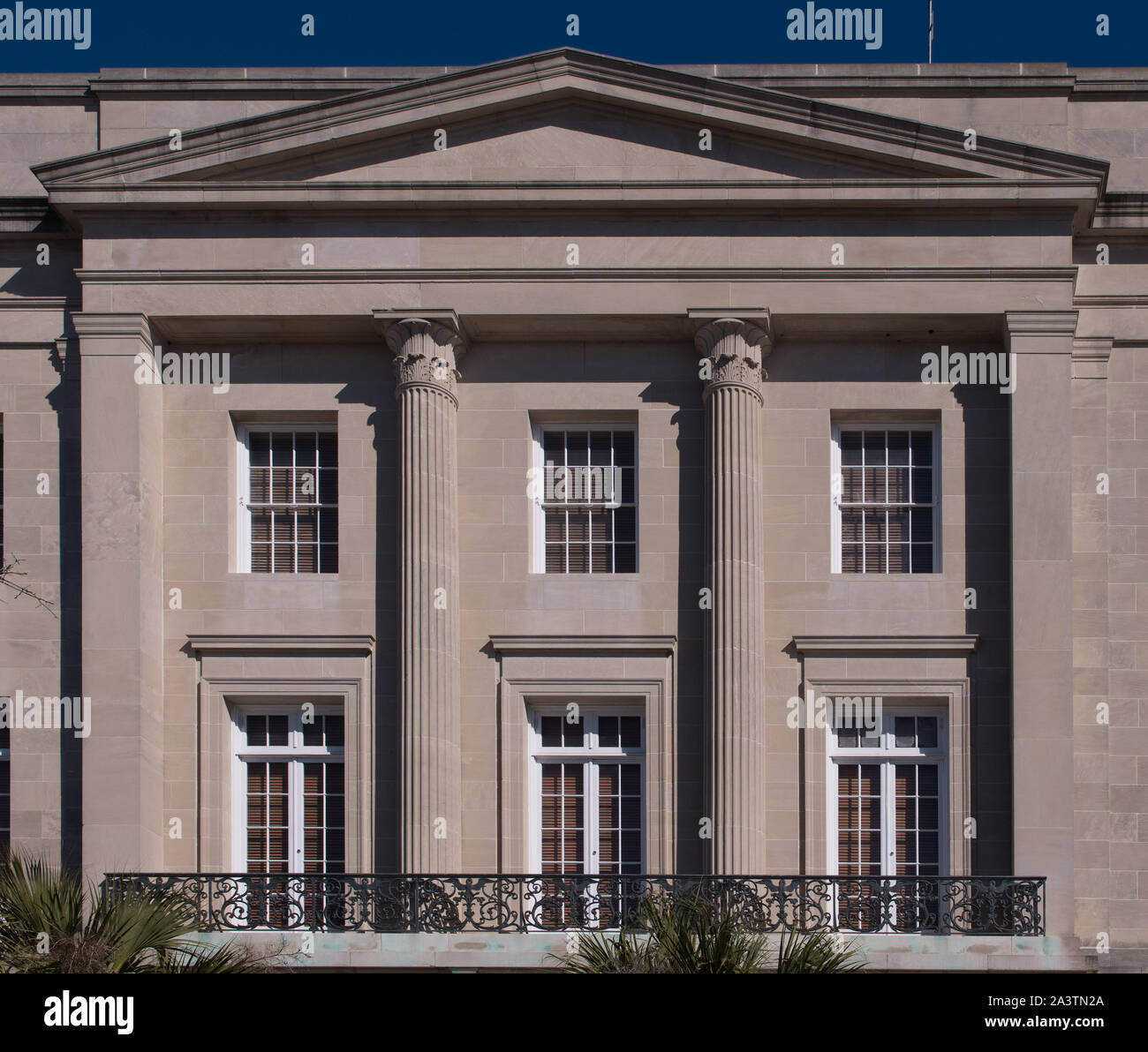 The Alton Lennon Federal Building and U.S. Courthouse, Wilmington ...