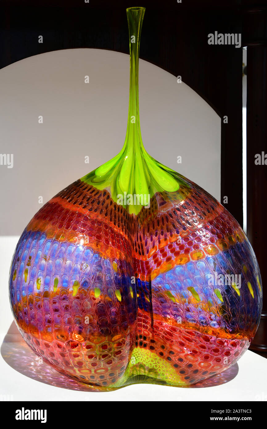 Loretto, KY, USA 09-28-19: Makers Mark Distillery Features Glasswork of ...