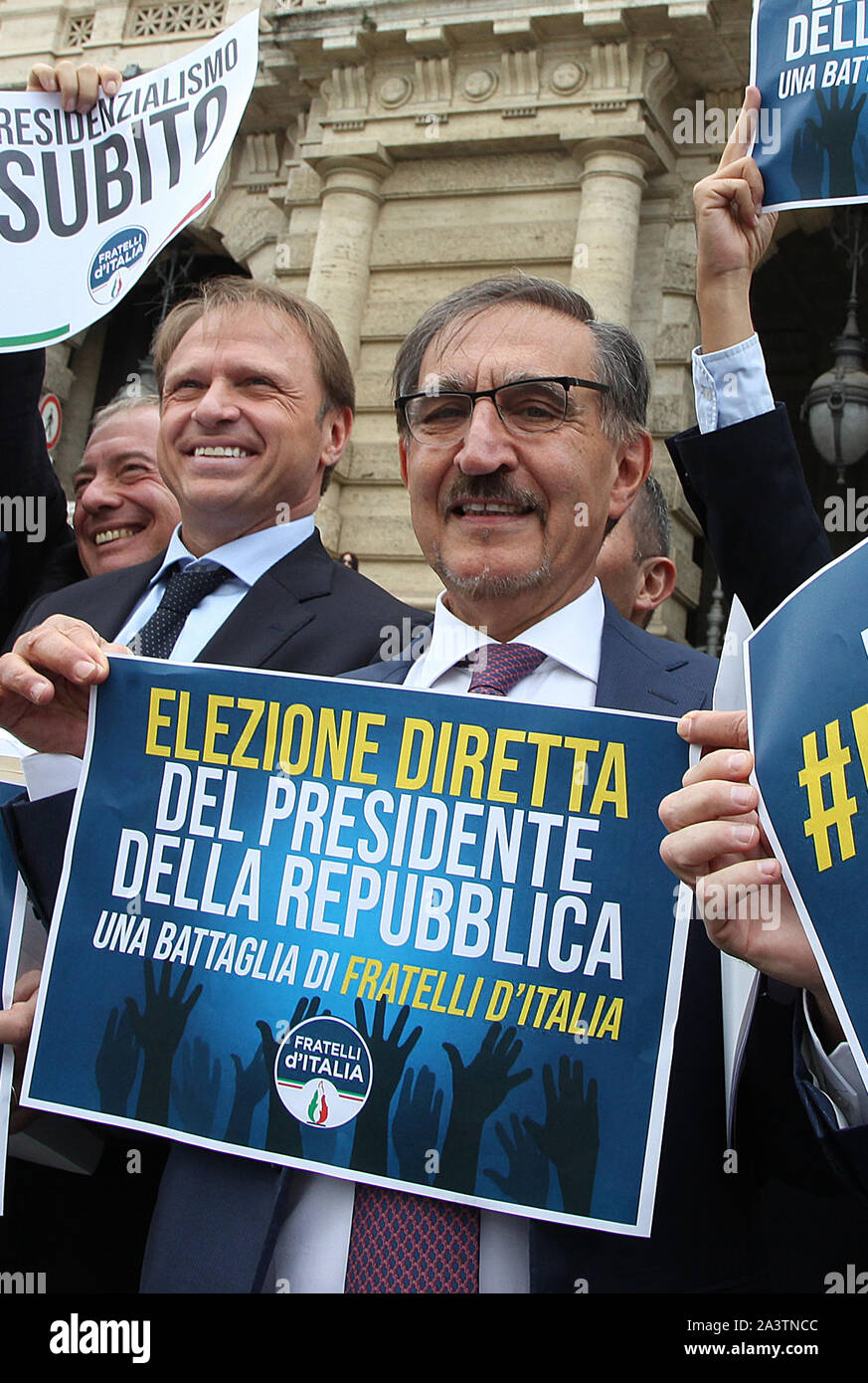 Presidentialism hi-res stock photography and images - Alamy