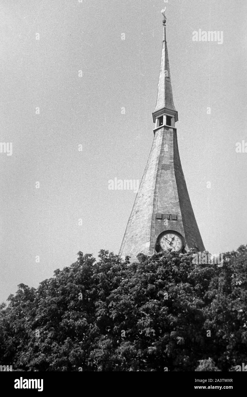 Schiefes Kirchturmdach in Schleswig-Holstein, 1936. Slanted steeple ...