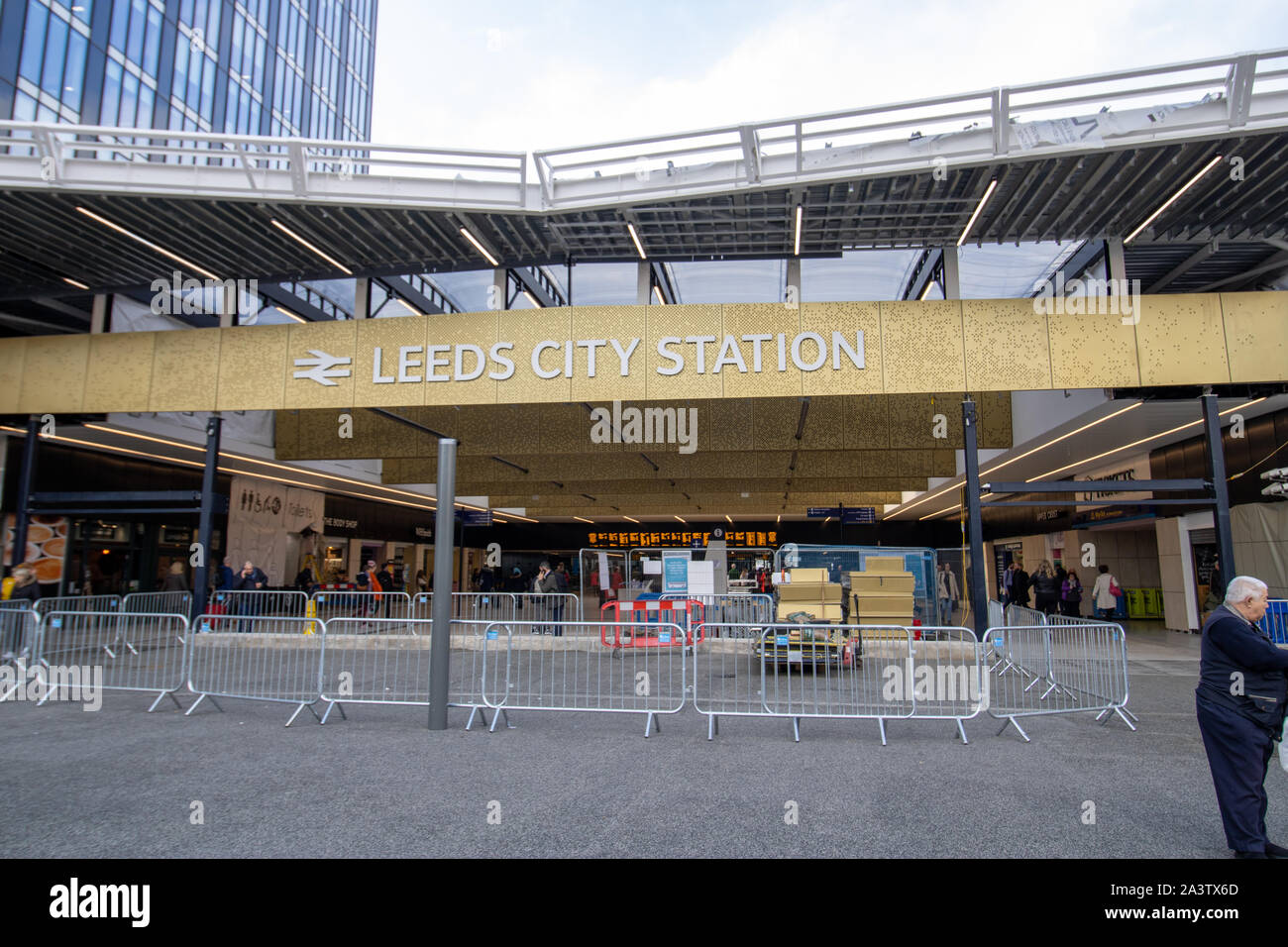 Leeds UK, 9th October 2019: Photo of construction work being done on ...