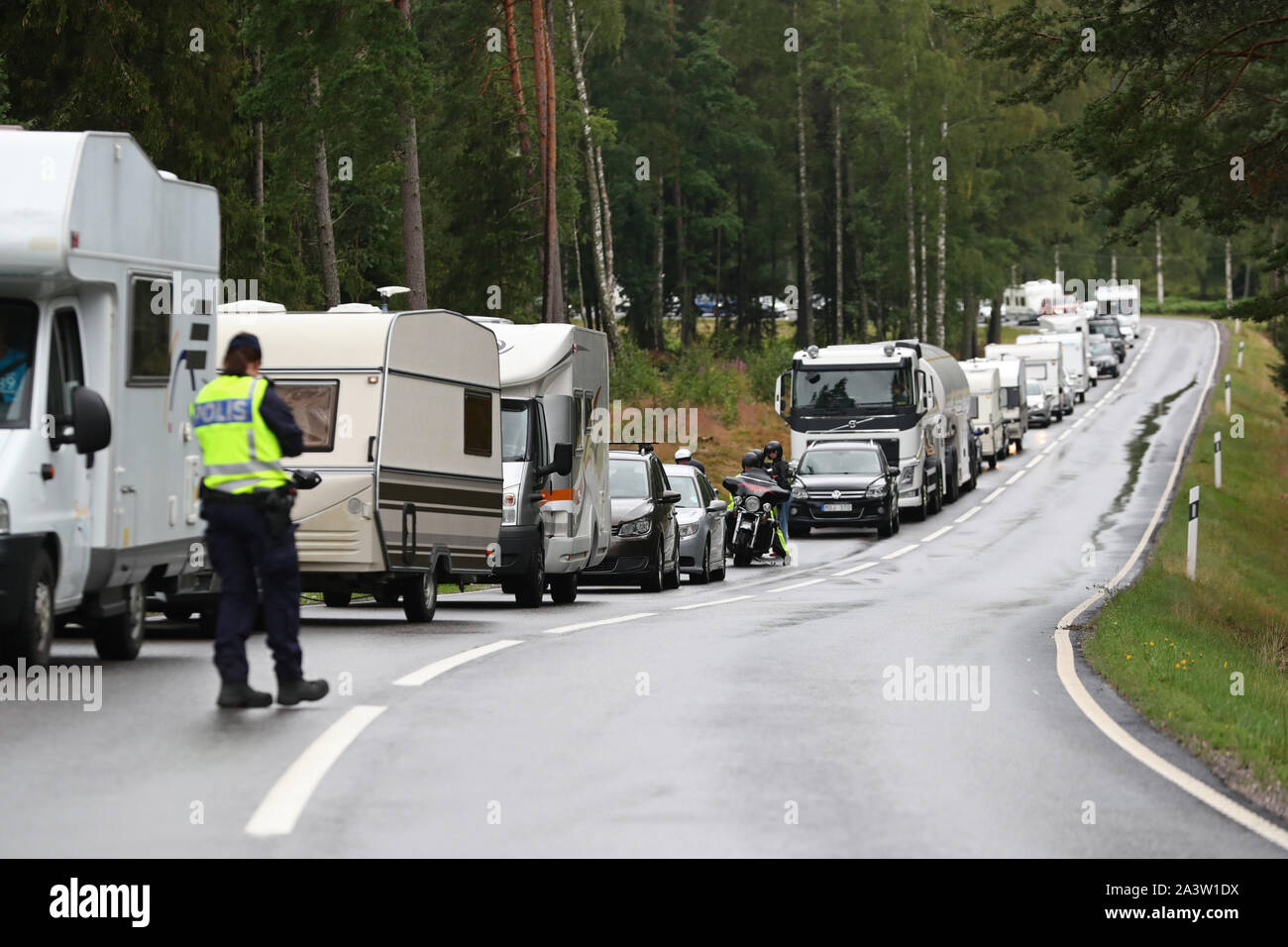 HJORTKVARN 20190721Trafikolycka på väg 51 mellan Hjortkvarn och Örmon N. En lastbil krockade med ...