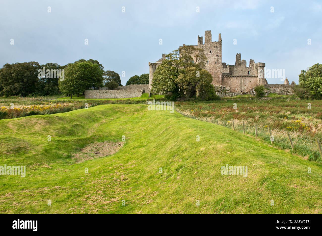 Historical craigmillar hi-res stock photography and images - Alamy