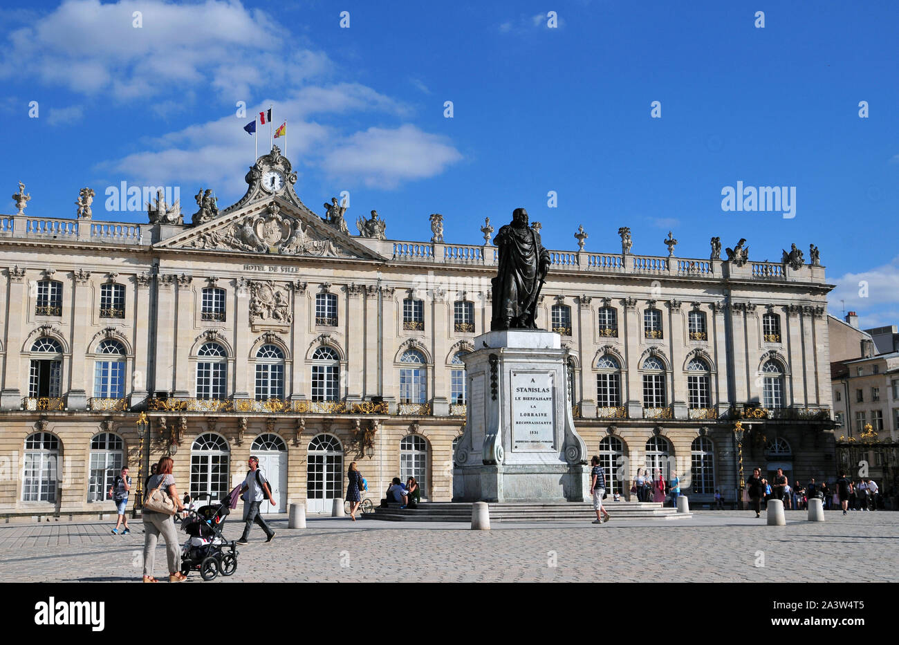 City centre architecture hi-res stock photography and images - Alamy