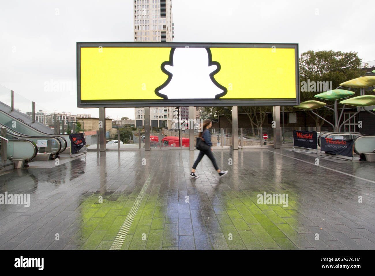 Snap on logo hi-res stock photography and images - Alamy