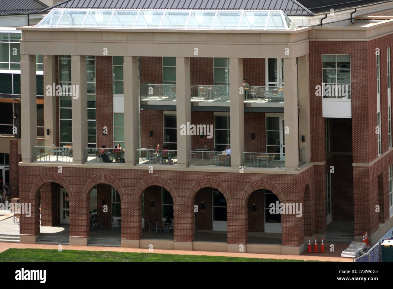 The Jerry Falwell Library on the campus of Liberty University in ...