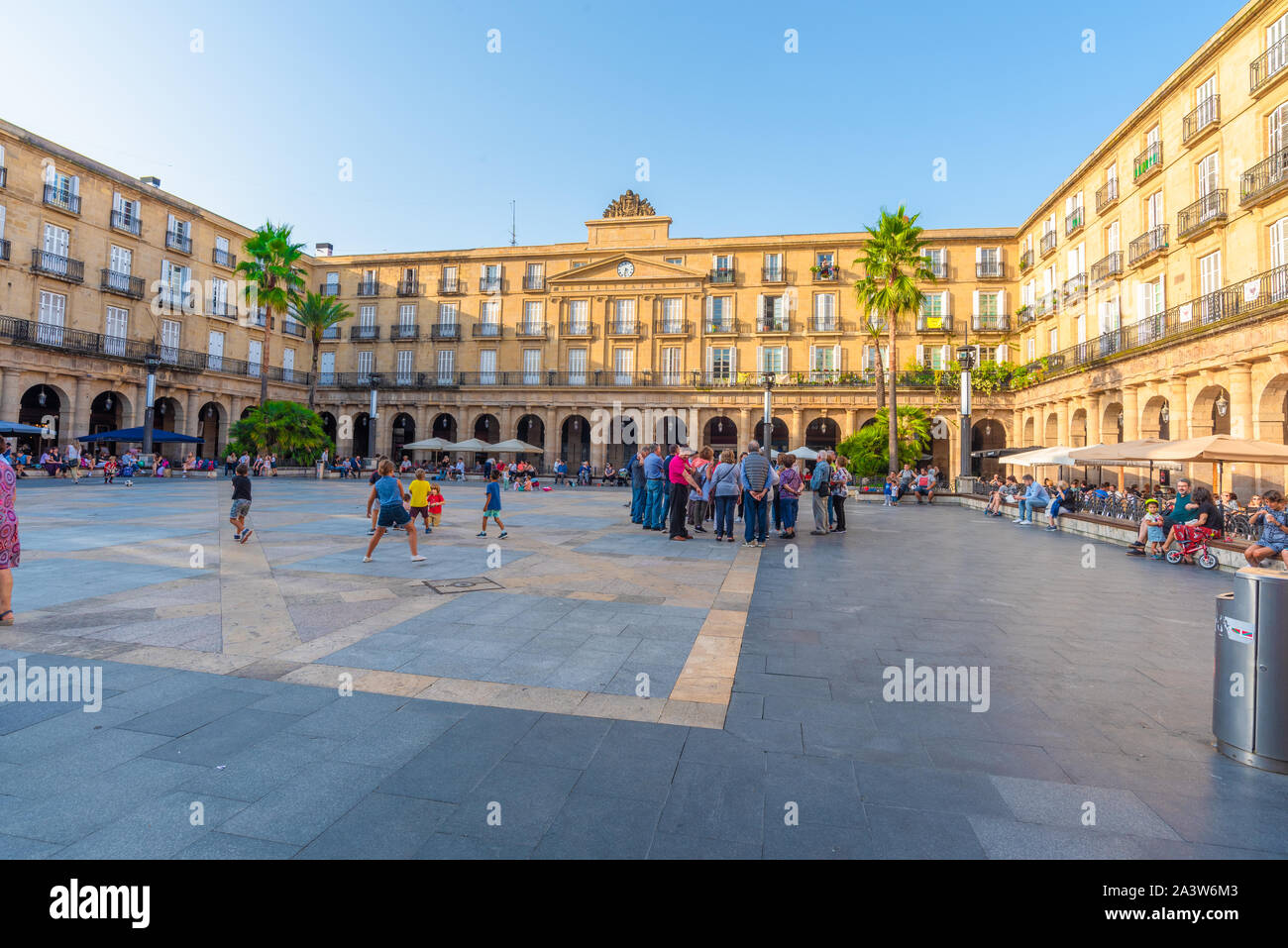 Traditional basque architecture hi-res stock photography and images - Alamy