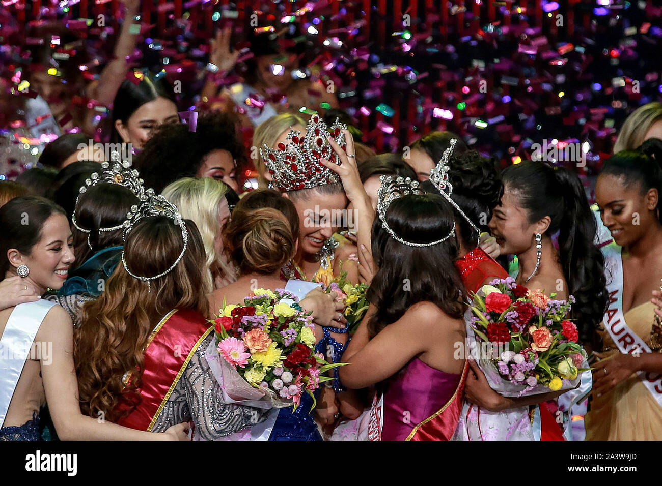 Pasay City, Philippines. 10th Oct, 2019. Newly-crowned Miss Asia ...