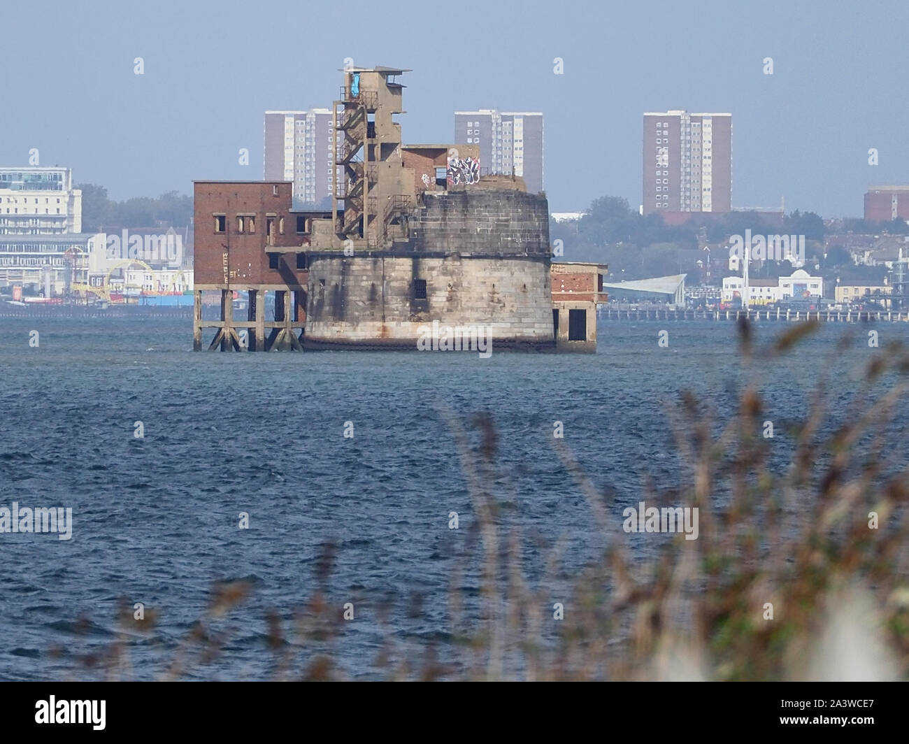 Queenborough, Kent, UK. 10th October, 2019. The distinctive Grain Tower ...