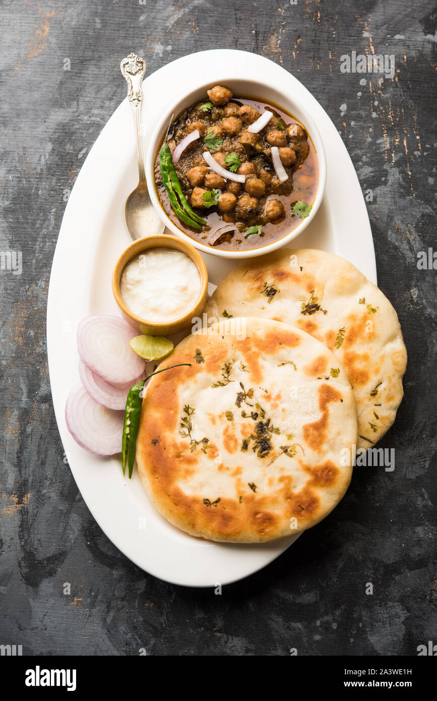 Pindi Chole Kulche or roadside choley Kulcha popular in India and ...