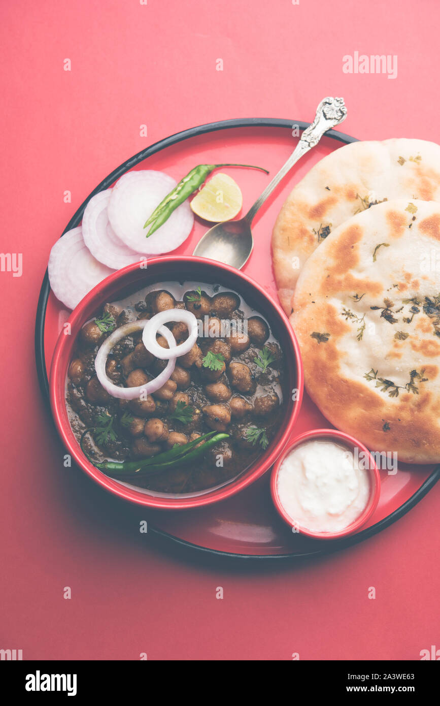 Pindi Chole Kulche or roadside choley Kulcha popular in India and ...