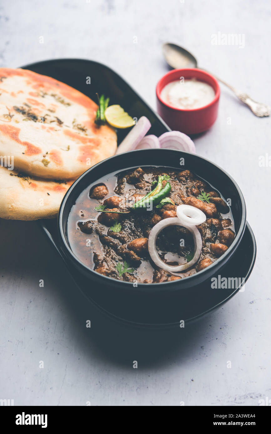 Pindi Chole Kulche or roadside choley Kulcha popular in India and ...