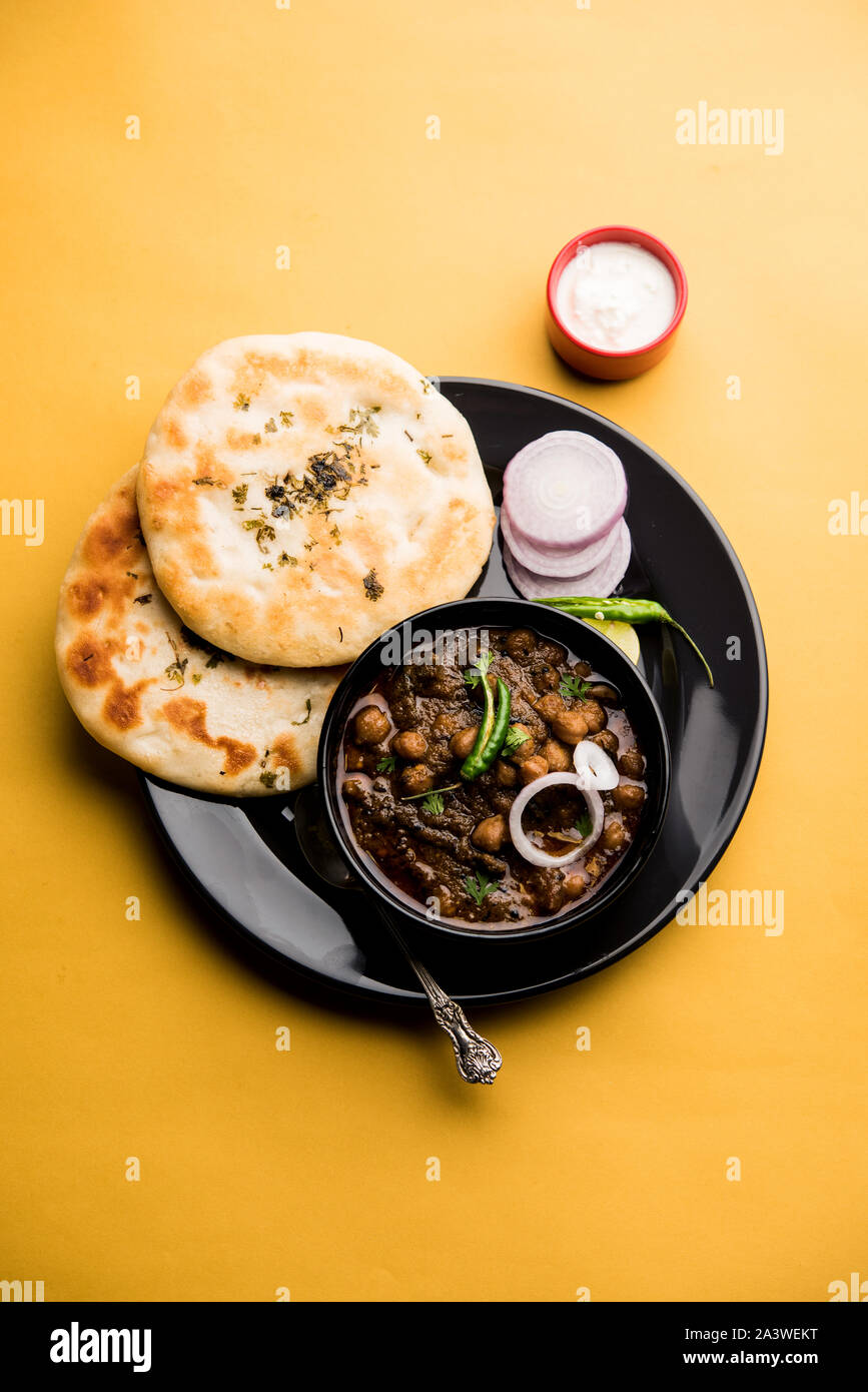 Pindi Chole Kulche or roadside choley Kulcha popular in India and ...
