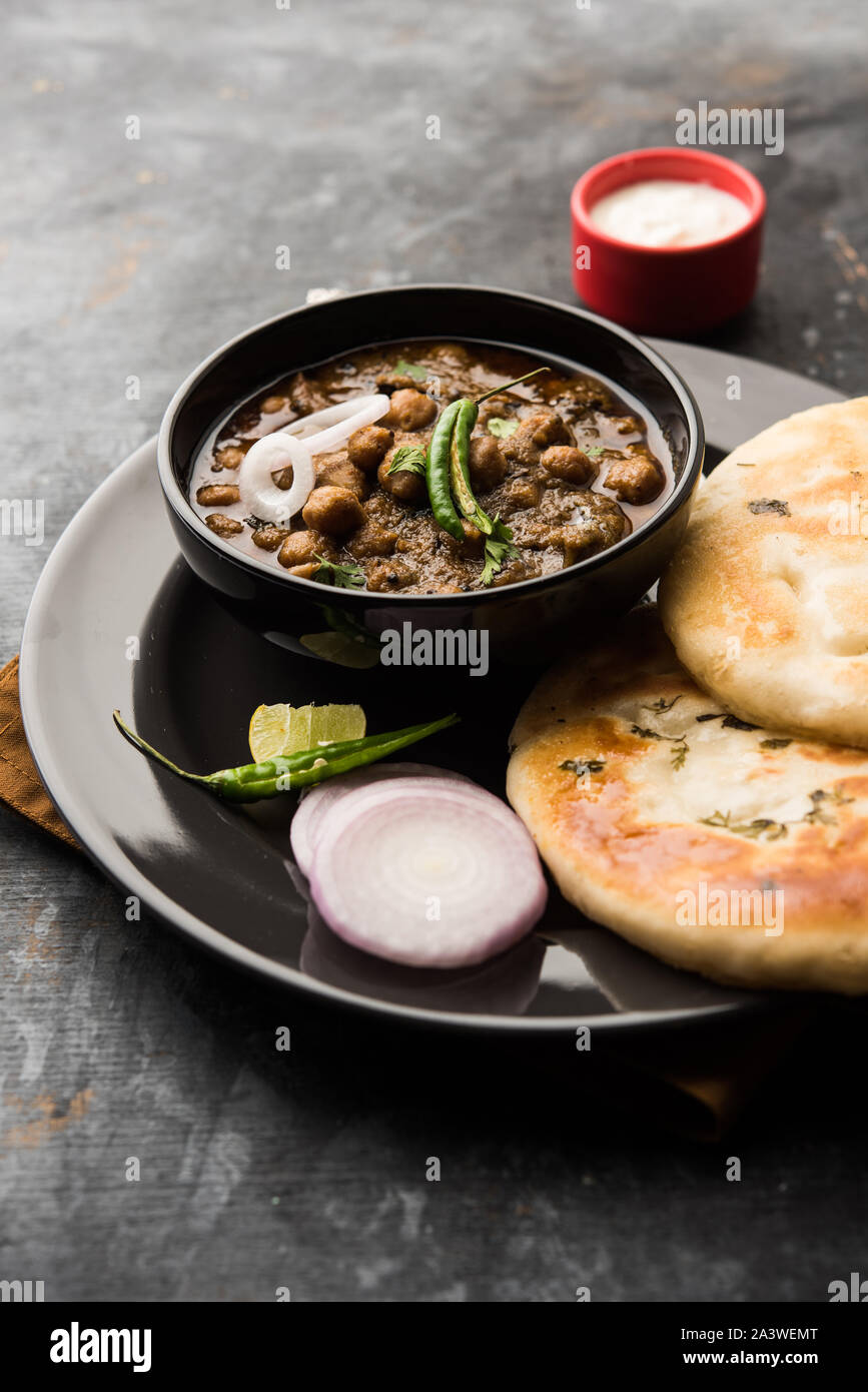 Pindi Chole Kulche or roadside choley Kulcha popular in India and ...
