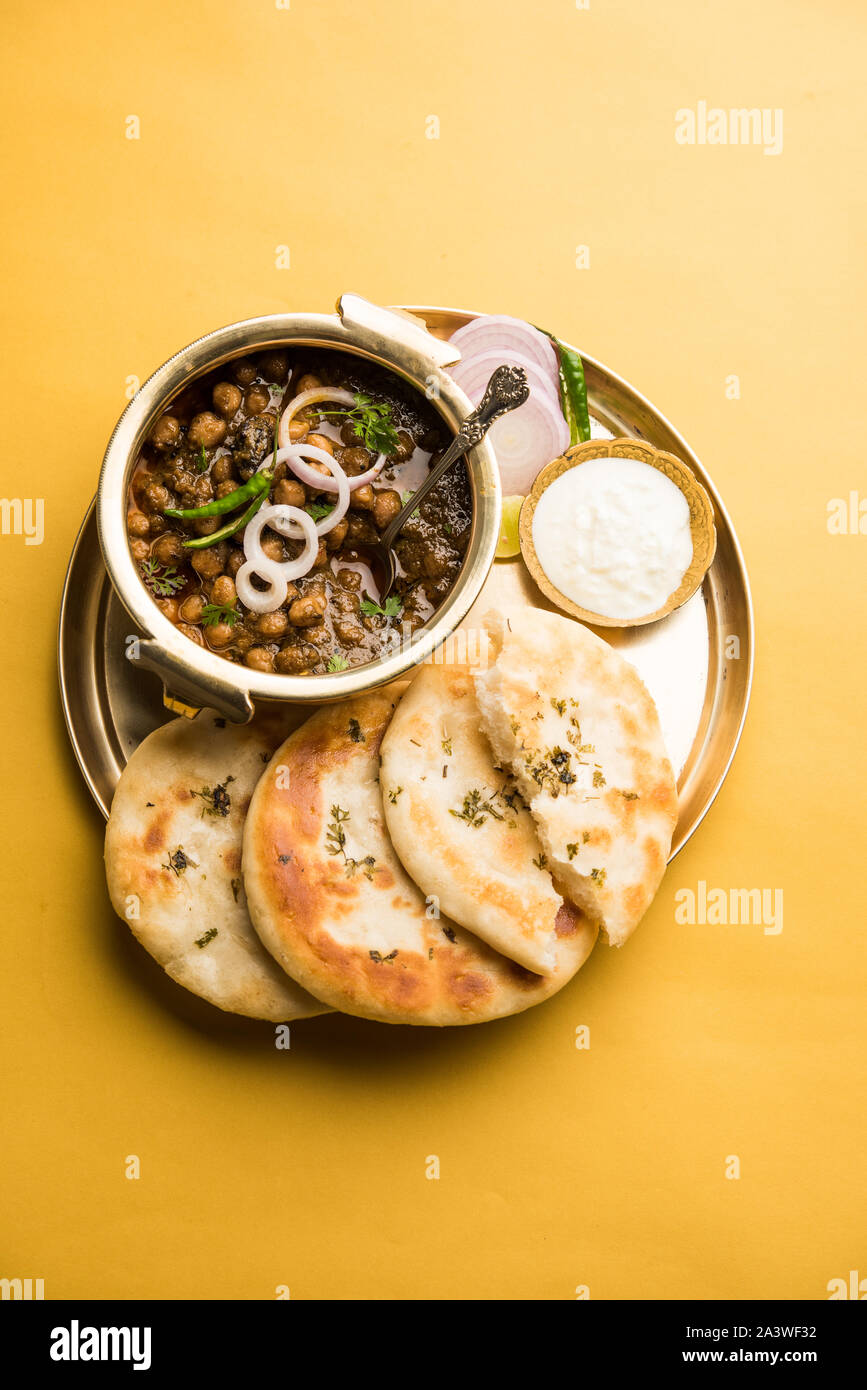 Pindi Chole Kulche or roadside choley Kulcha popular in India and ...