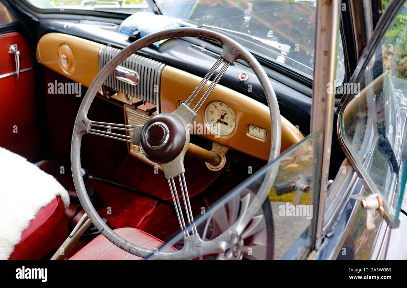 Morris Minor Steering Wheel and Interior Stock Photo - Alamy