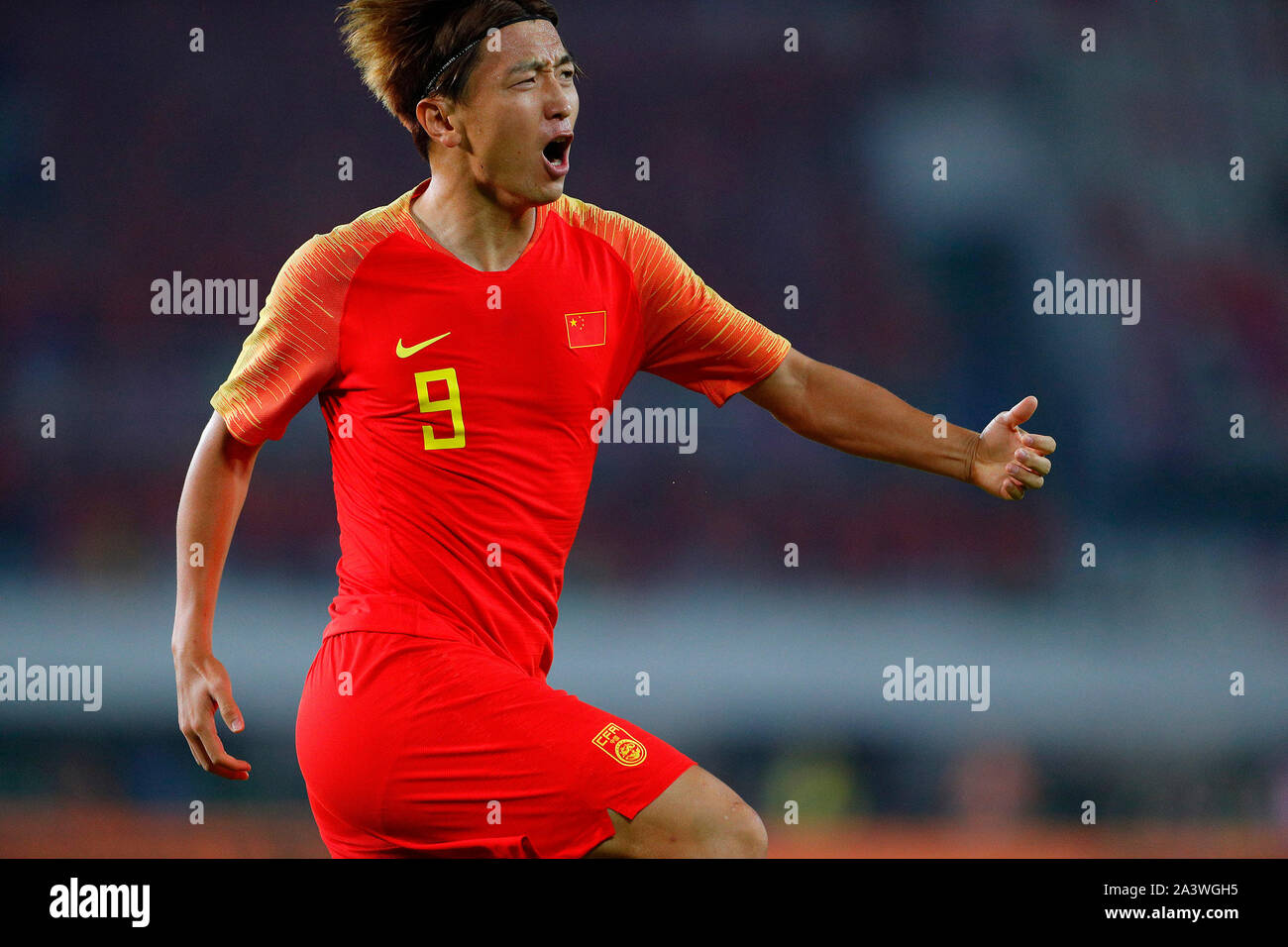 Guangzhou, China's Guangdong Province. 10th Oct, 2019. Yang Xu of China ...