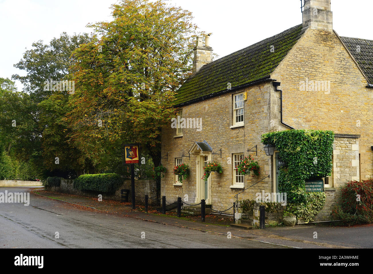 The Falcon Inn at Fotheringhay Stock Photo - Alamy