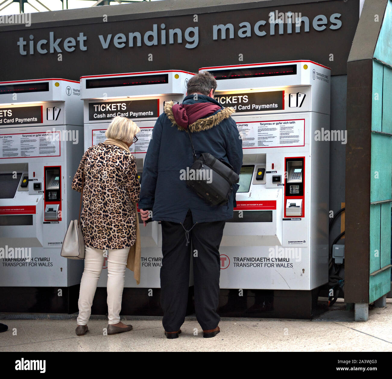 Replacement ticket clerk hi-res stock photography and images - Alamy