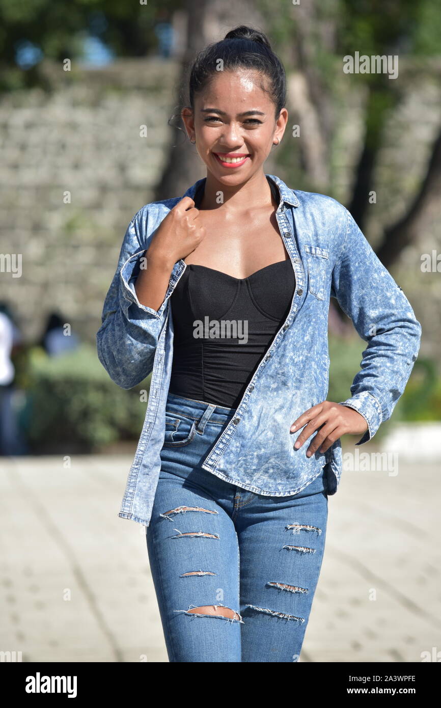 Filipina model hi-res stock photography and images - Alamy