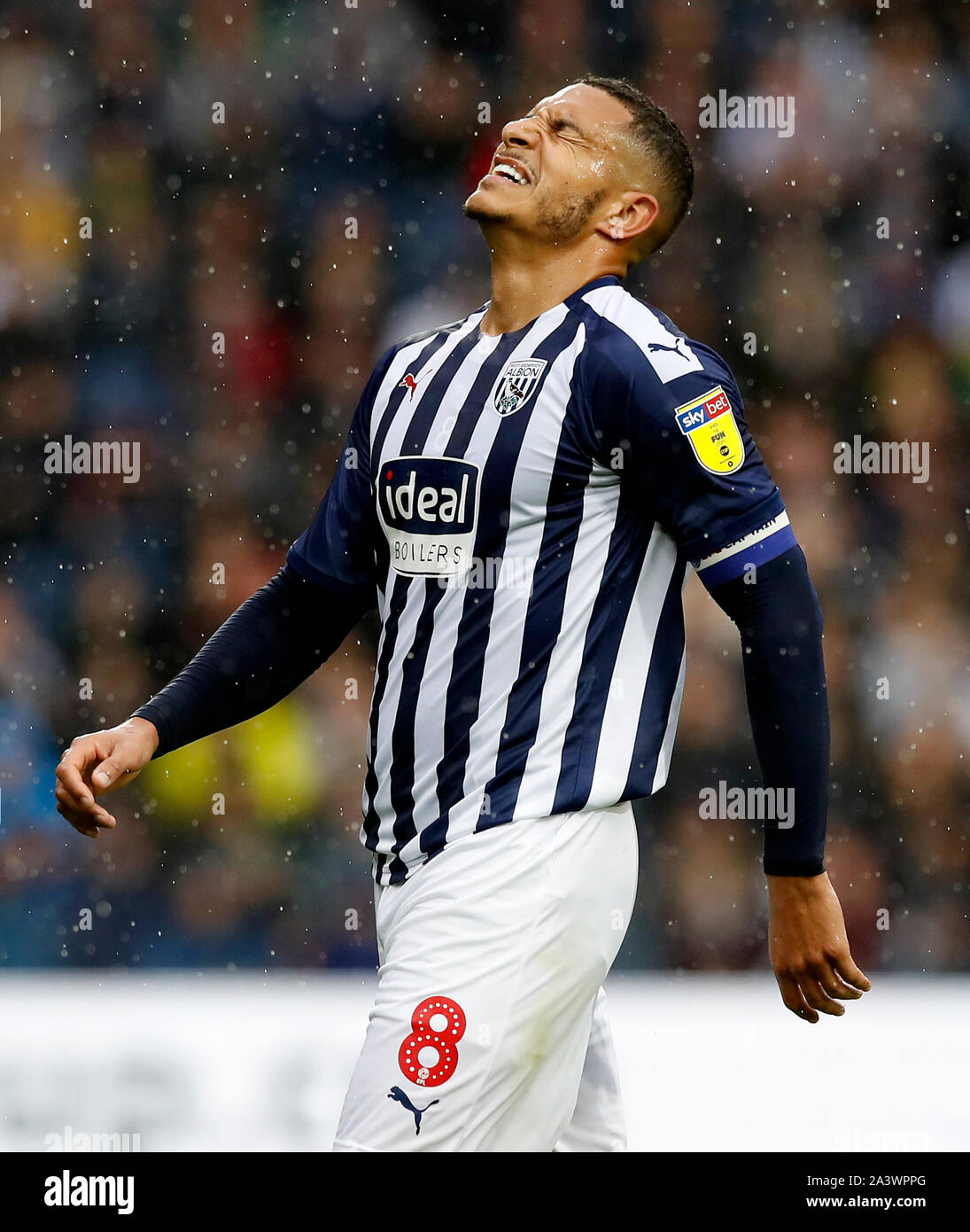 West Bromwich Albion's Jake Livermore reacts Stock Photo - Alamy