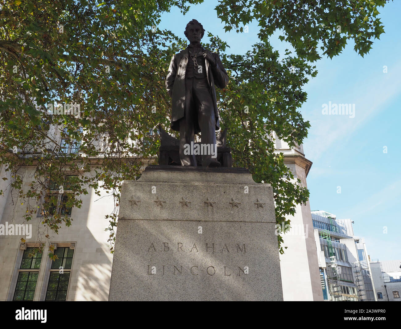 LONDON, UK - CIRCA SEPTEMBER 2019: President Abraham Lincoln statue in ...
