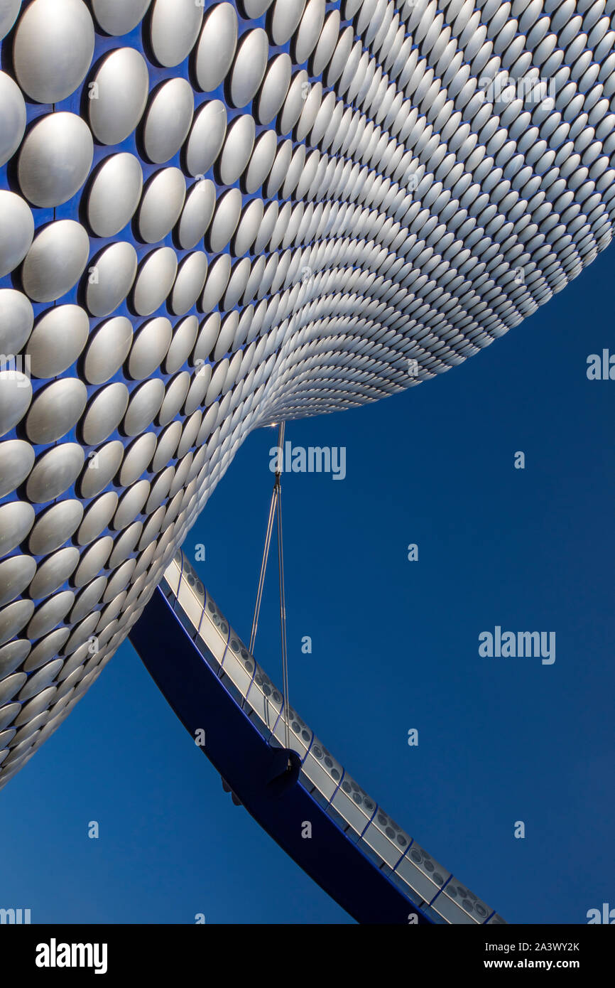 Birmingham, UK - September 20th 2019: The impressive modern exterior of ...