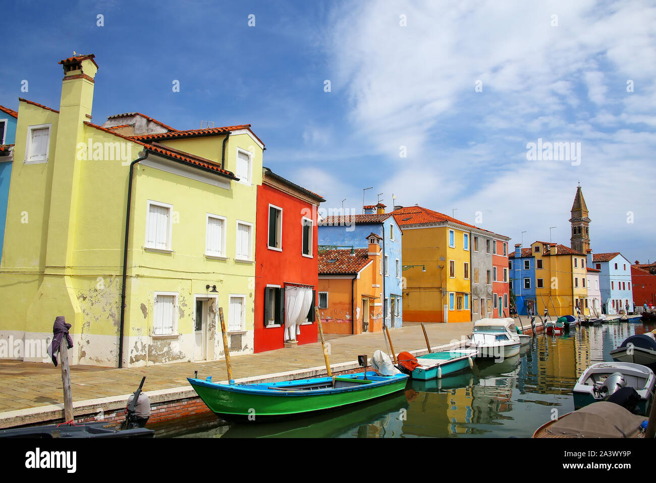 Colorful venetian home hi-res stock photography and images - Alamy