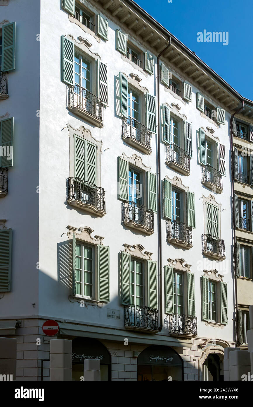 Lombardy building hi-res stock photography and images - Alamy