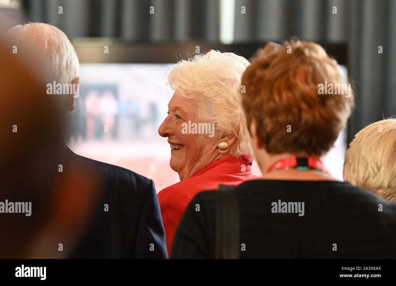 Lady mary peters olympics hi-res stock photography and images - Alamy