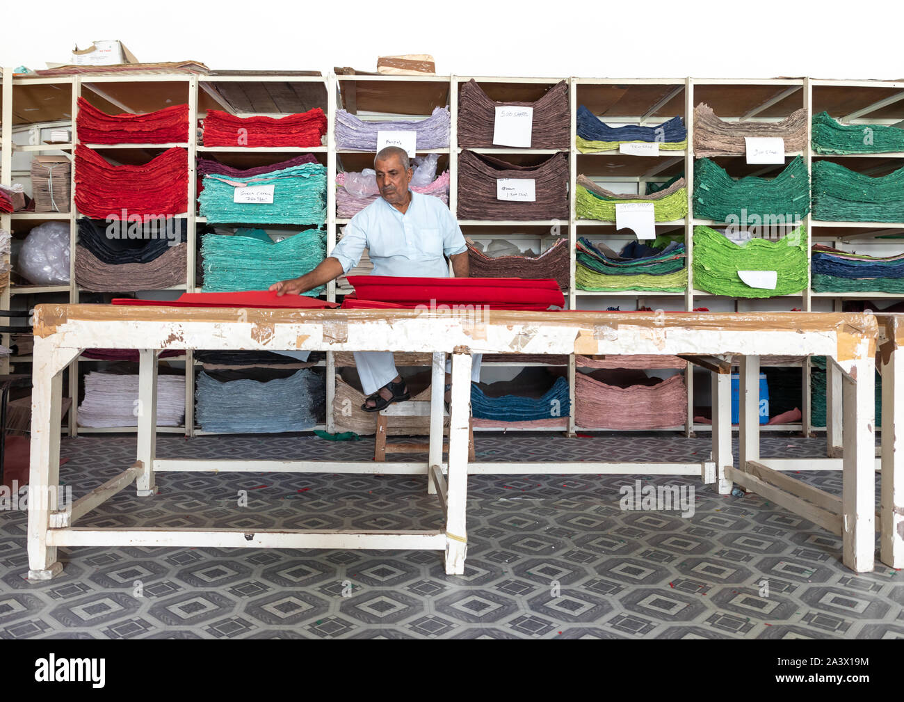 Indian man working in Salim's paper handmade paper factory, Rajasthan ...