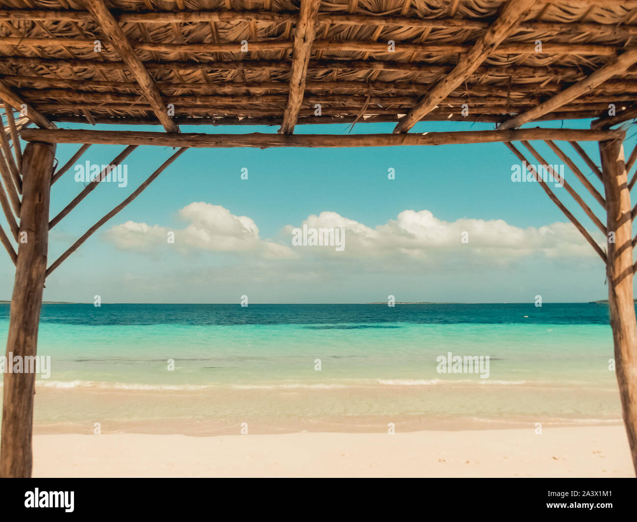 Beach cabana hi-res stock photography and images - Alamy