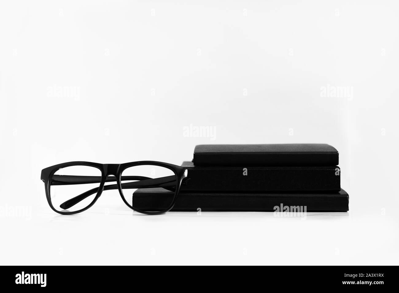 Minimal desk accessories Black and White Stock Photos & Images - Alamy
