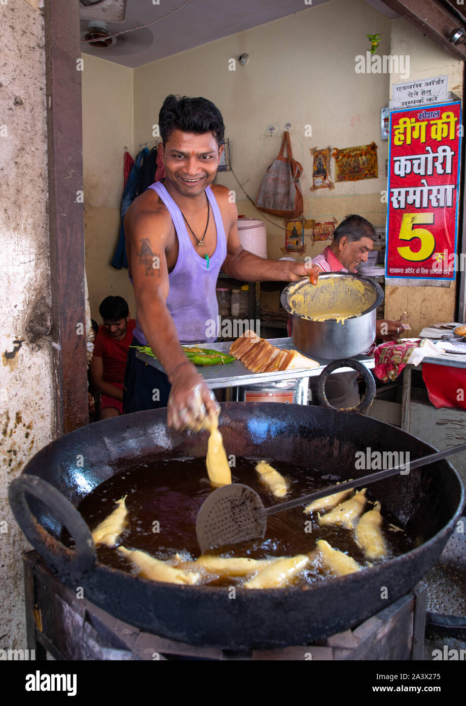 Indian man cooking hi-res stock photography and images - Alamy