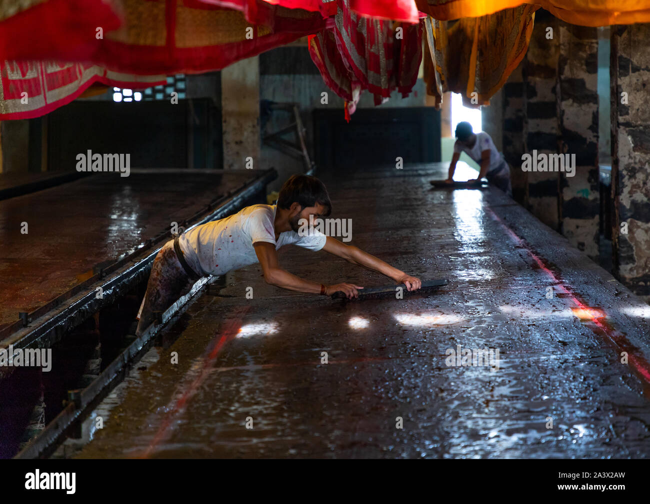 Textiles being printed inside a saree factory, Rajasthan, Sanganer ...