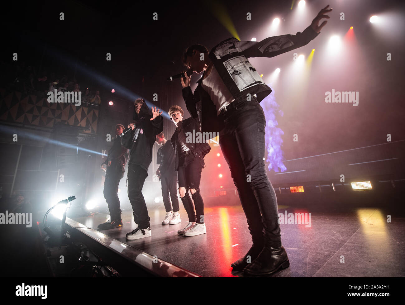 Boy Band Boyband High Resolution Stock Photography and Images - Alamy