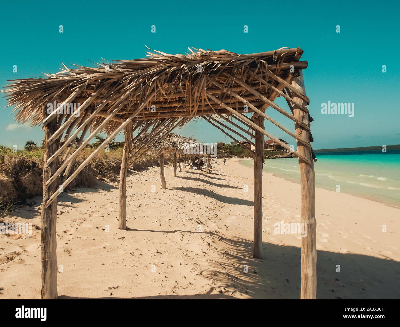 Cabana on beach hi-res stock photography and images - Alamy