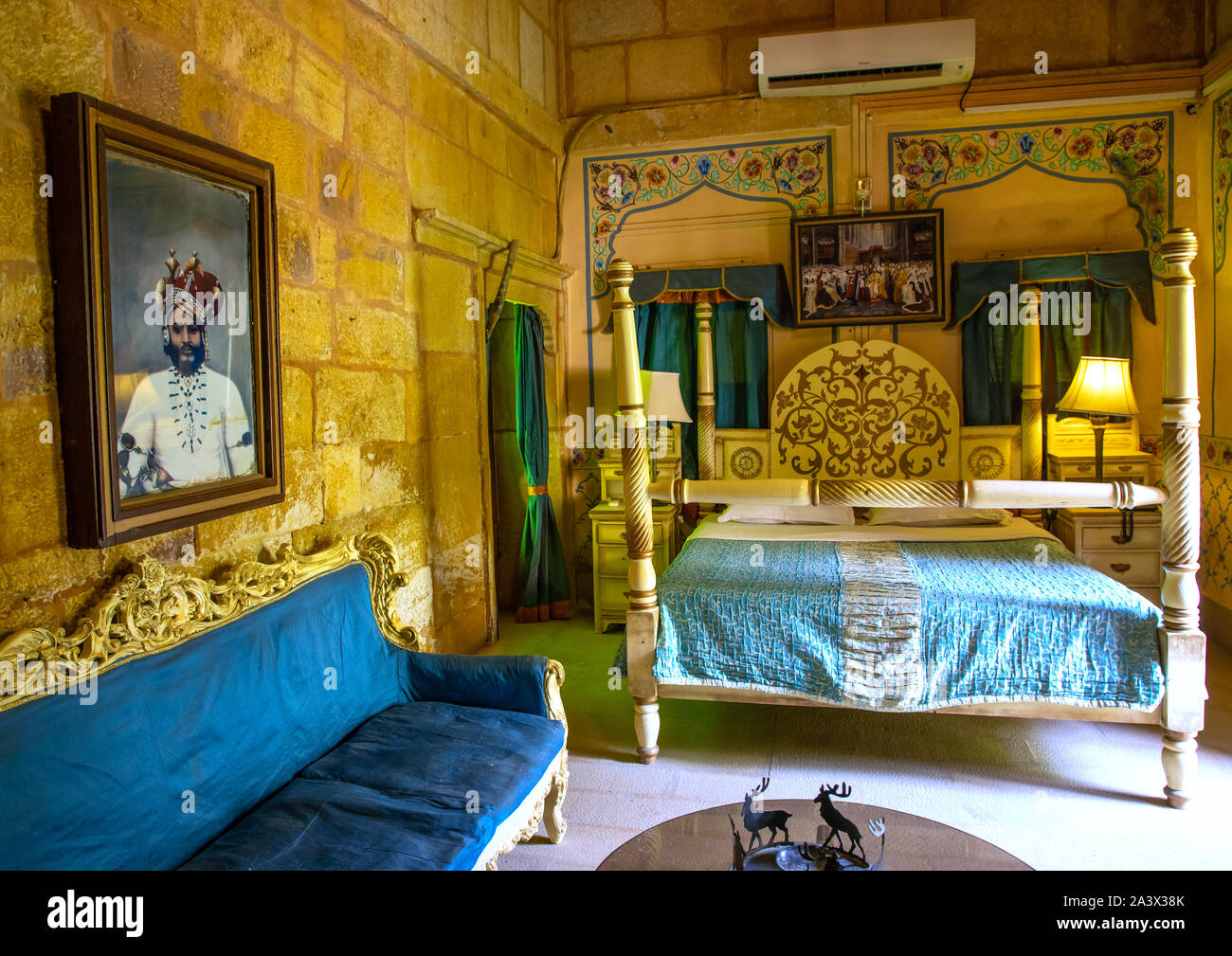 Old haveli room, Rajasthan, Jaisalmer, India Stock Photo - Alamy