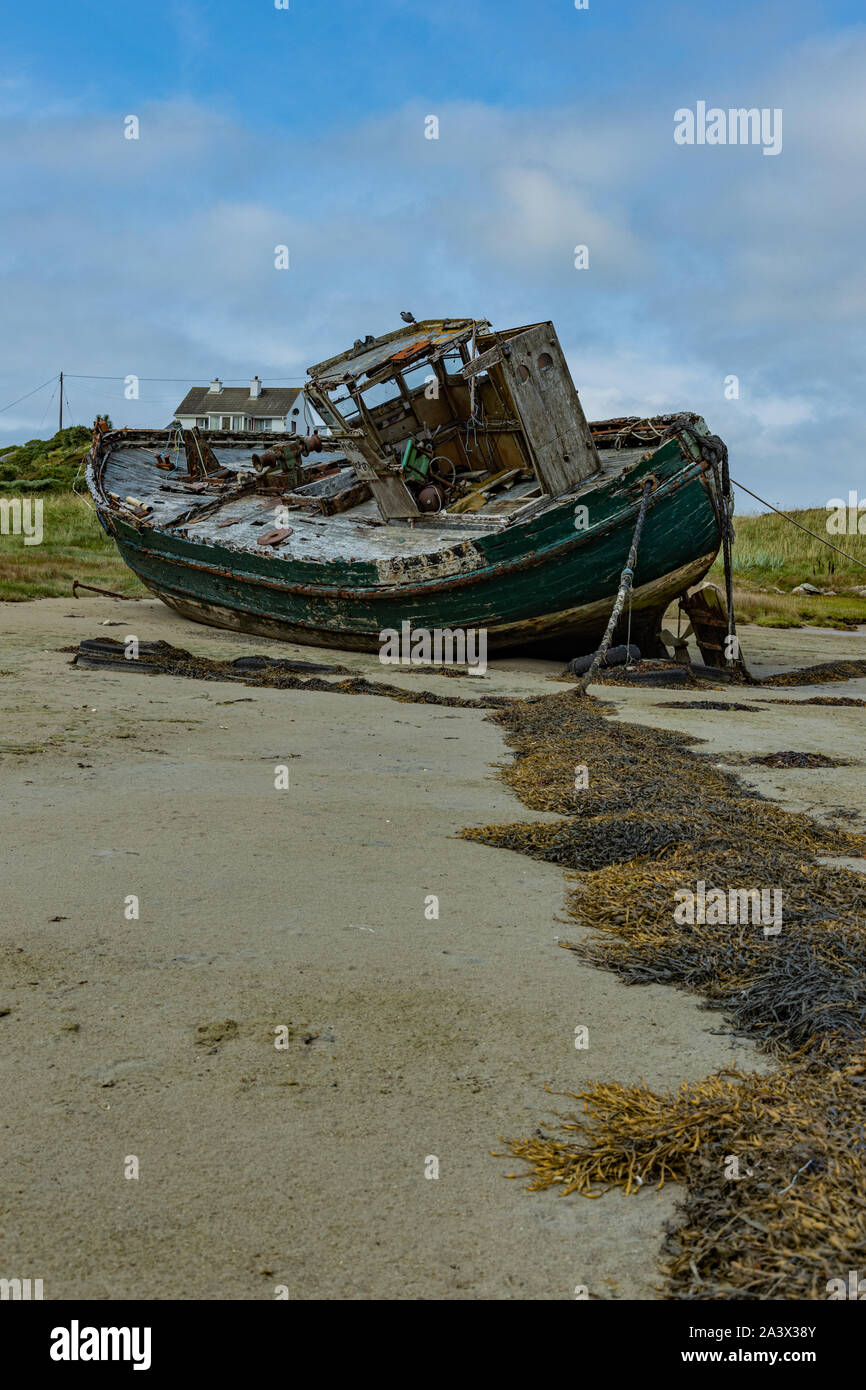 Abandoned irish fishing boat Realt Na Mara, Star of the sea, Cruit ...