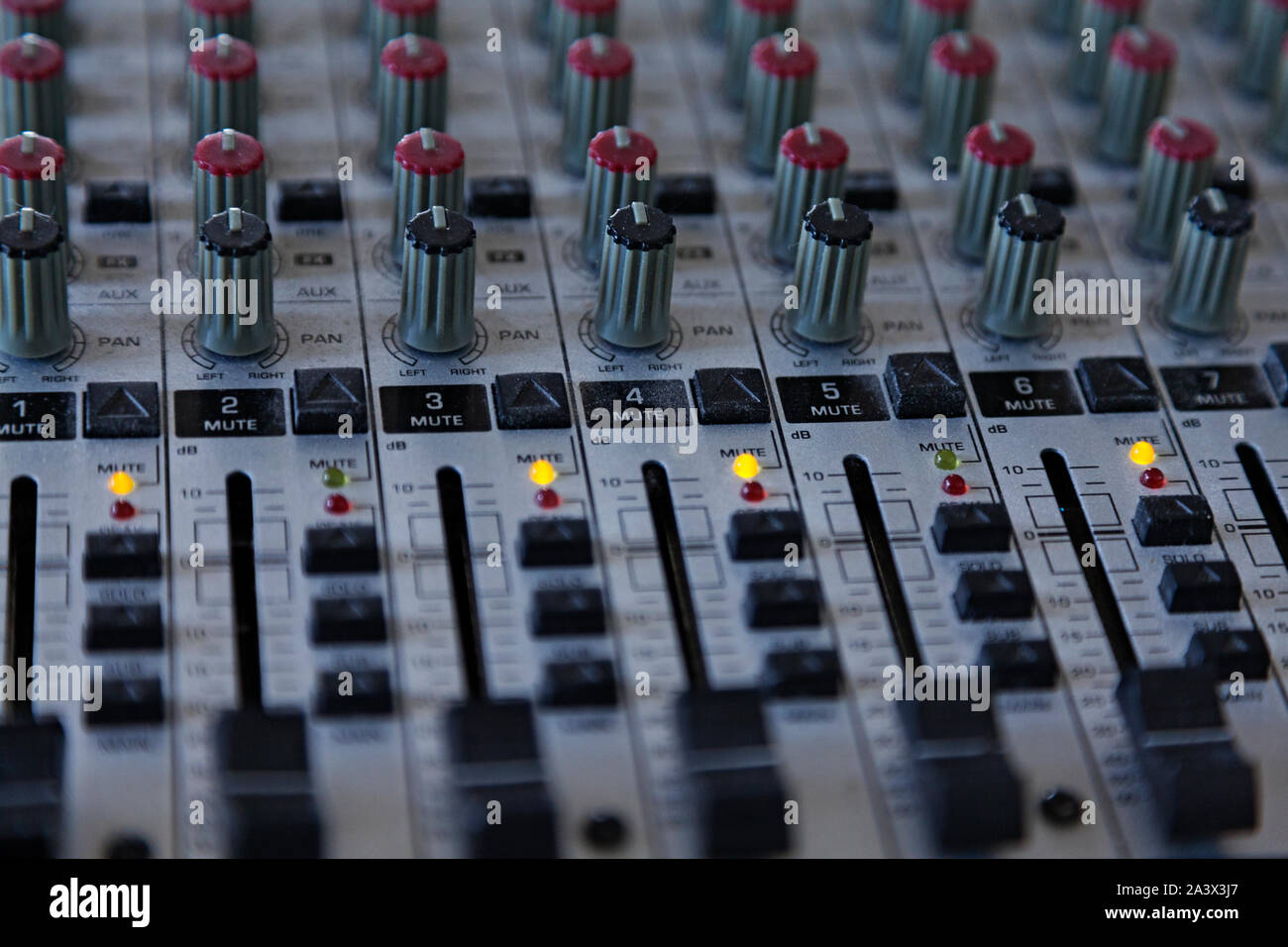 Slider knob hi-res stock photography and images - Alamy