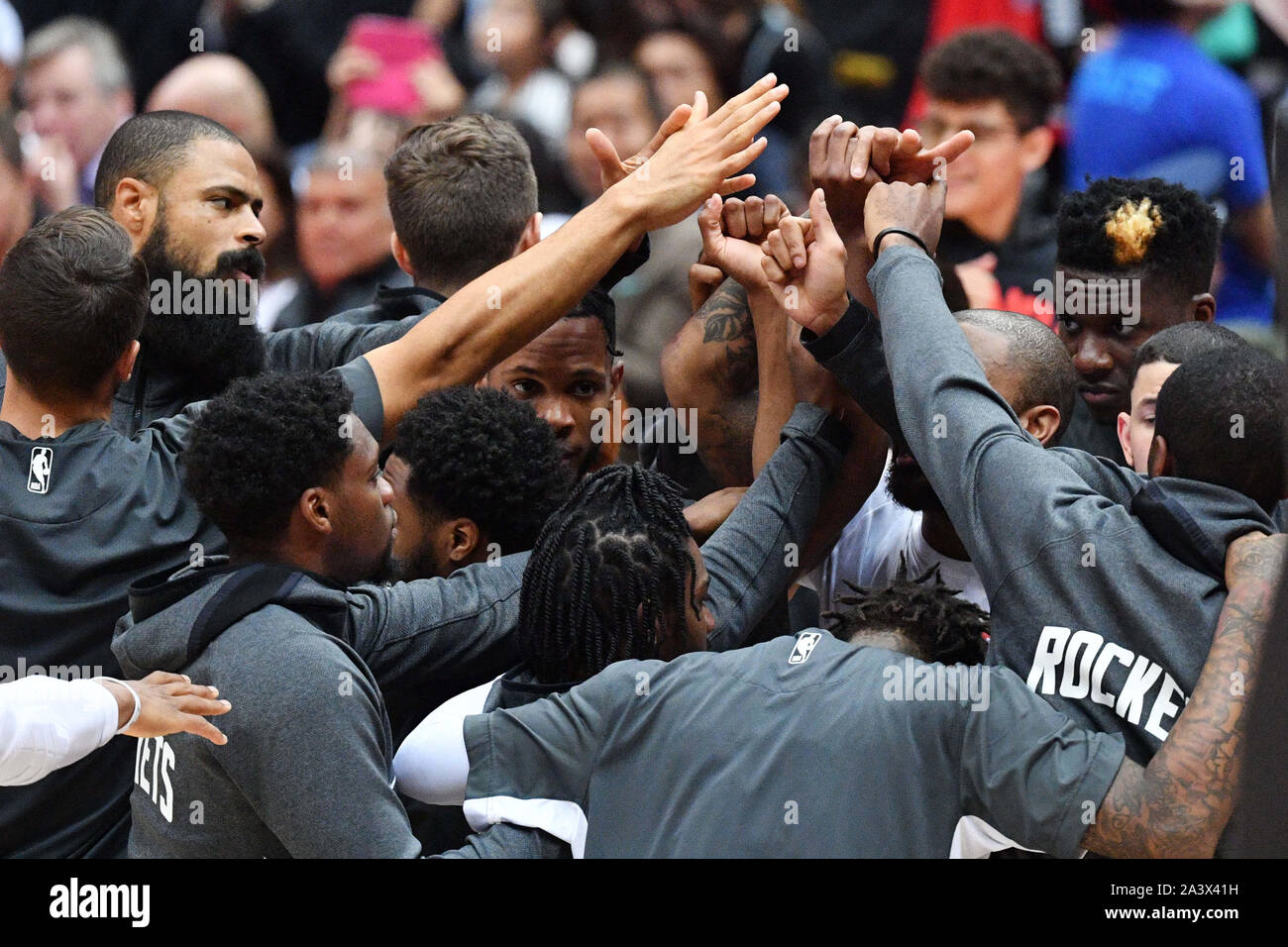 Toronto raptors basketball team hi-res stock photography and images - Alamy