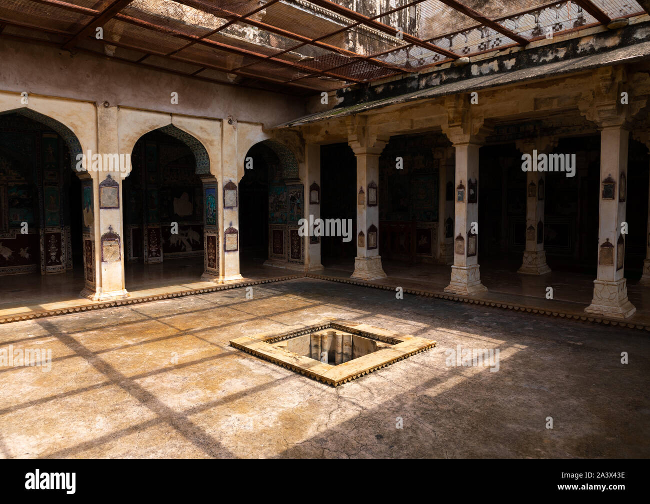 Taragarh fort courtyard, Rajasthan, Bundi, India Stock Photo - Alamy