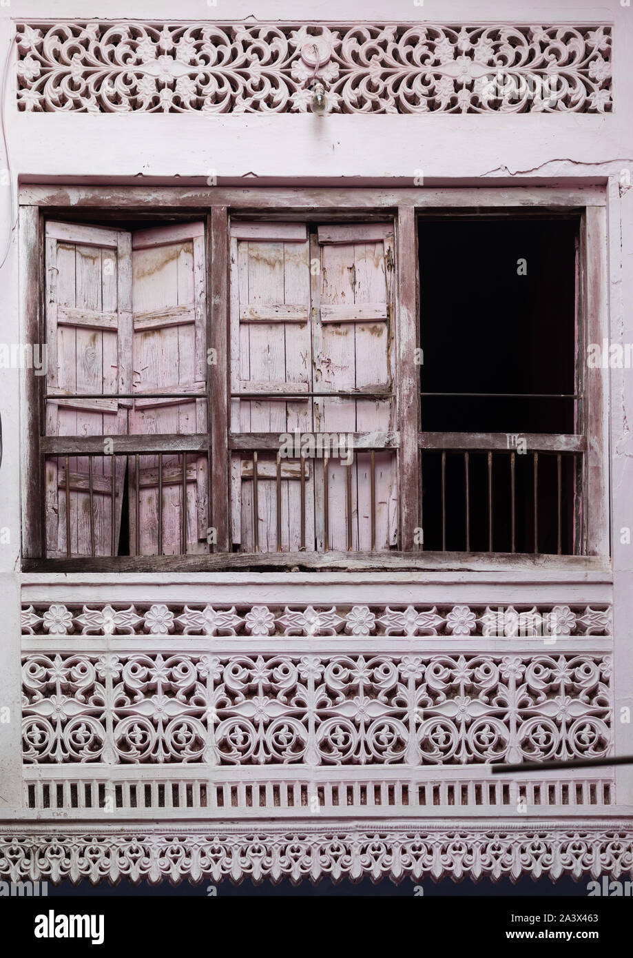 Window of an old house, Rajasthan, Bundi, India Stock Photo - Alamy