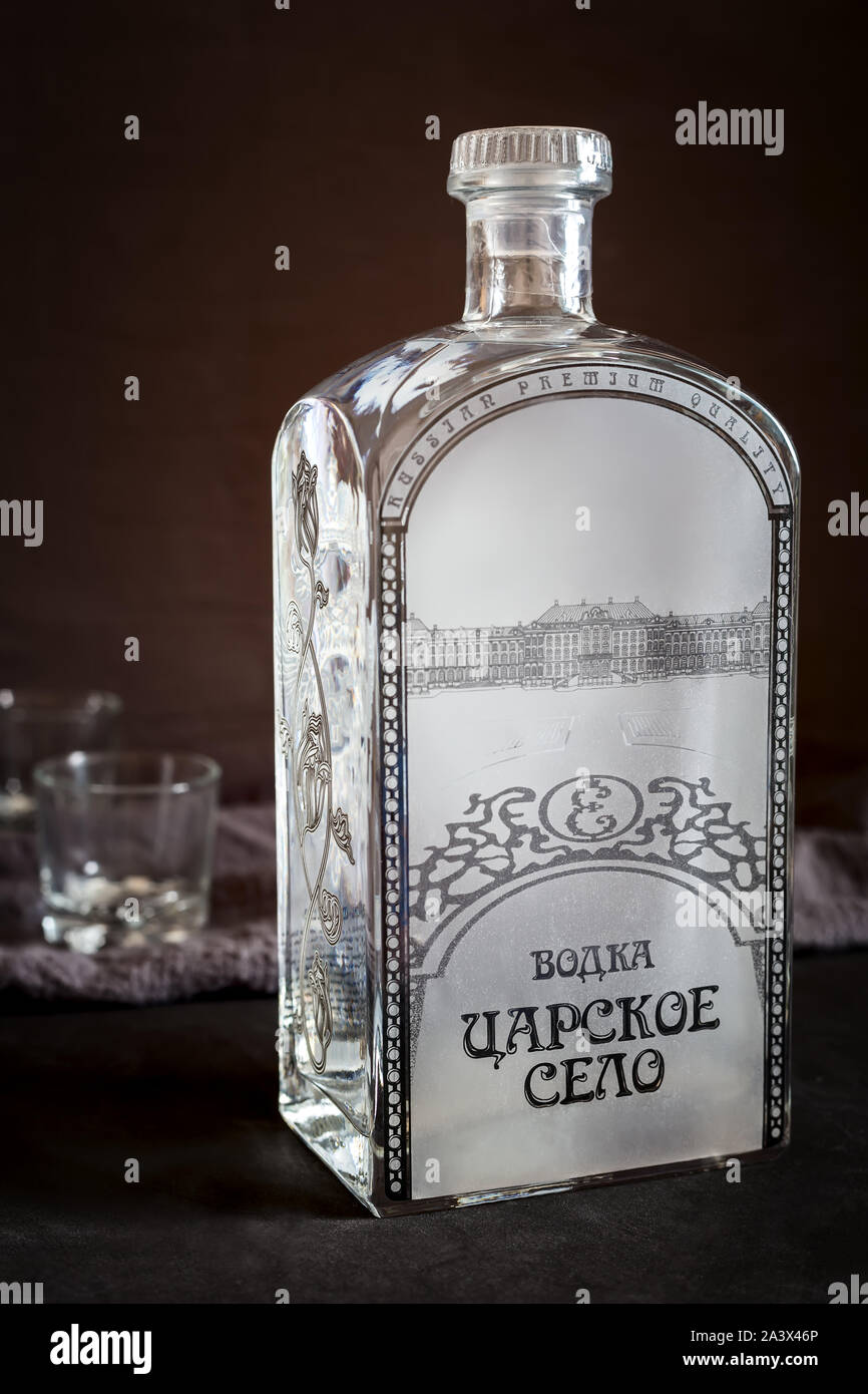 Vertical close shot of vodka bottle hi-res stock photography and images ...