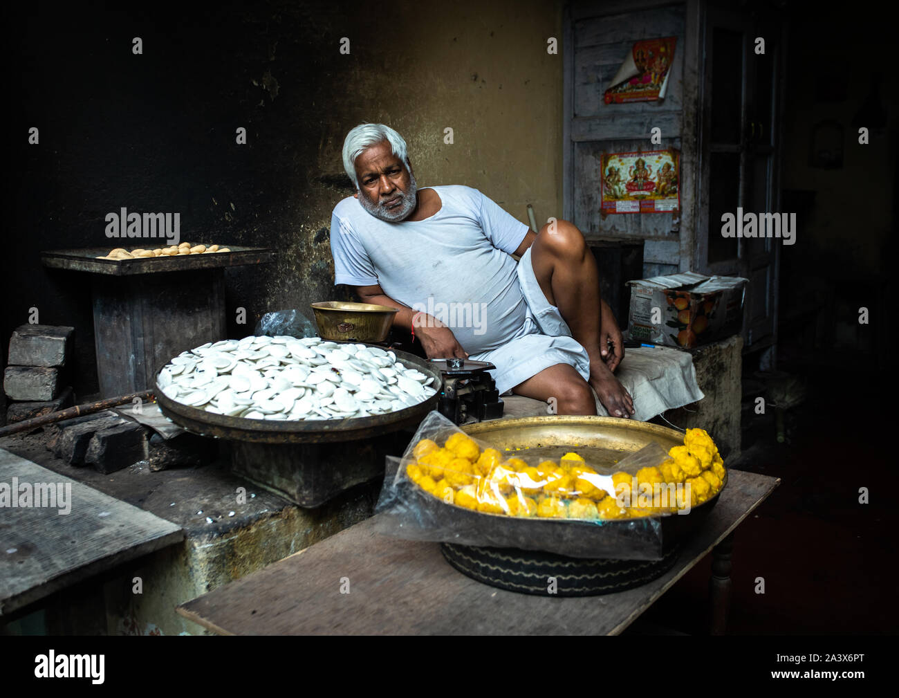 Indian street vendor hi-res stock photography and images - Alamy