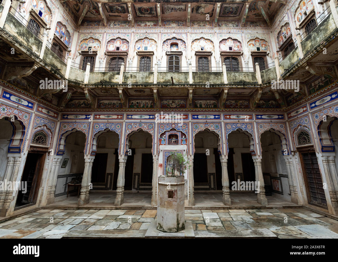 Old historic haveli courtyard, Rajasthan, Nawalgarh, India Stock Photo ...