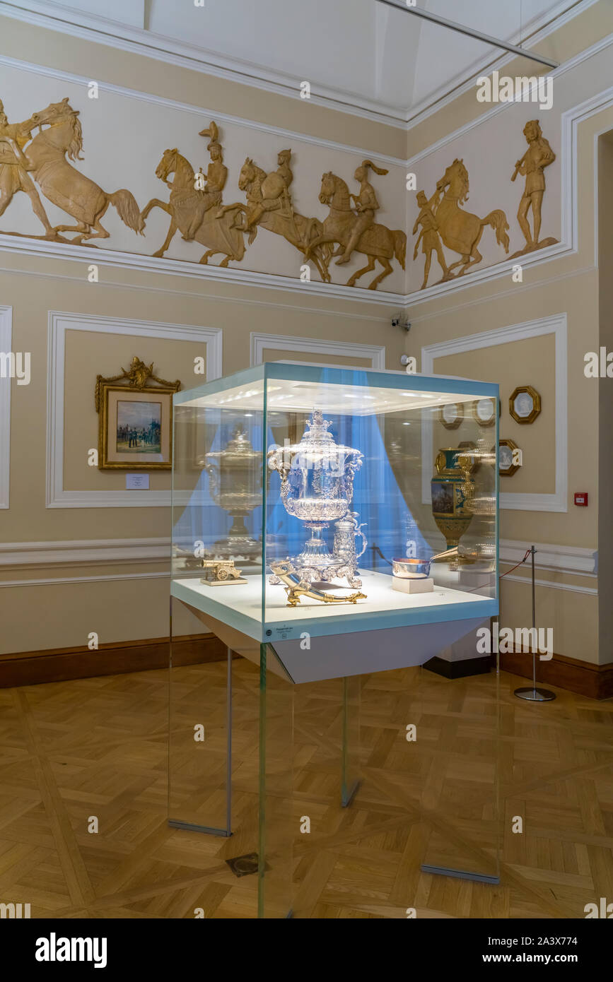 Museum display pieces hi-res stock photography and images - Alamy